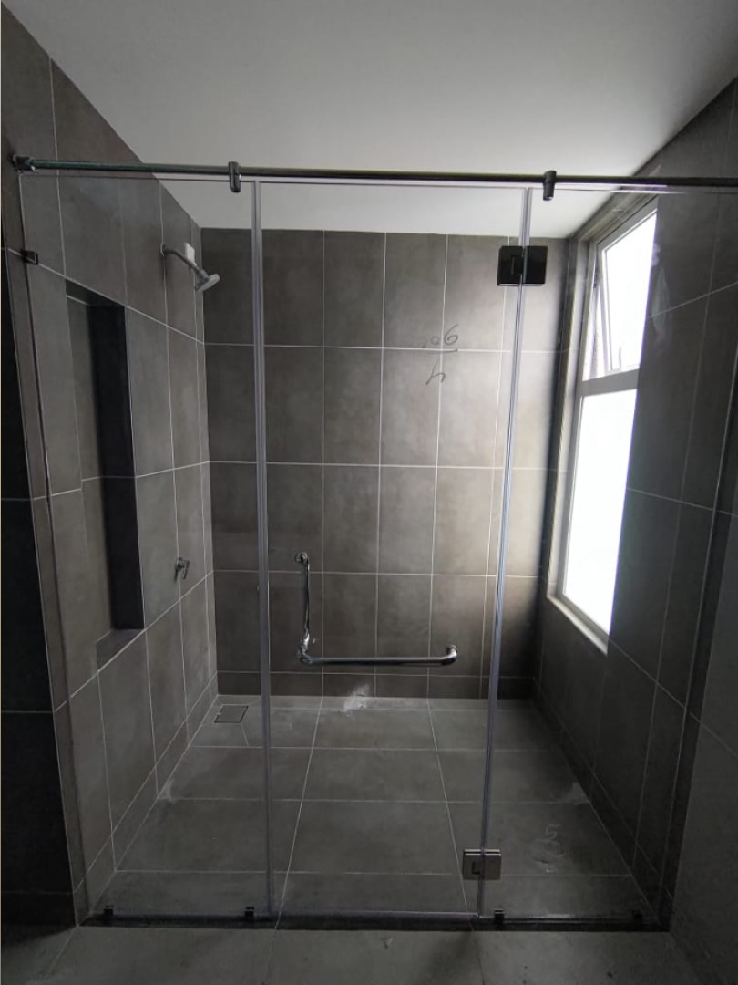 Shower Screen Bukit Raja | Glass Contractor Bukit Raja | 淋浴屏风 Bukit Raja